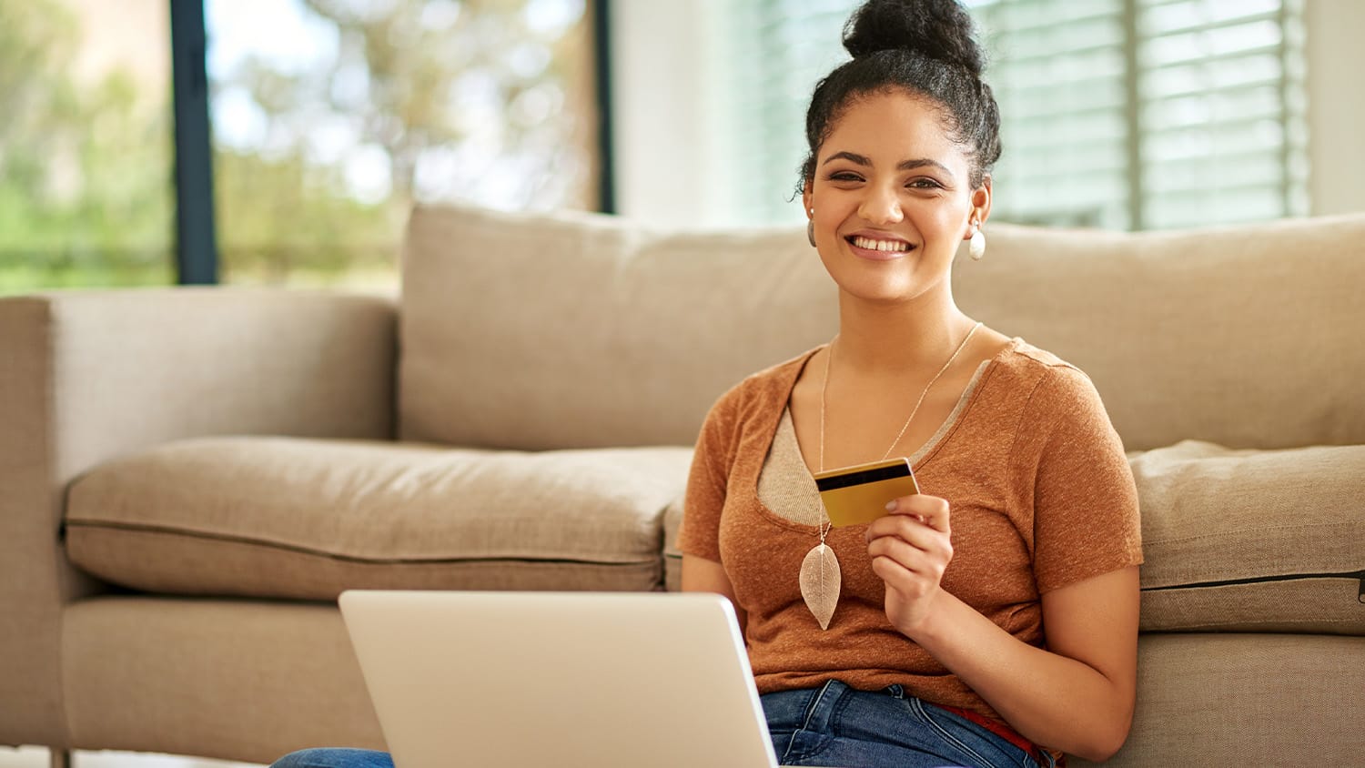 How to Open a Checking Account in the US | Zolve