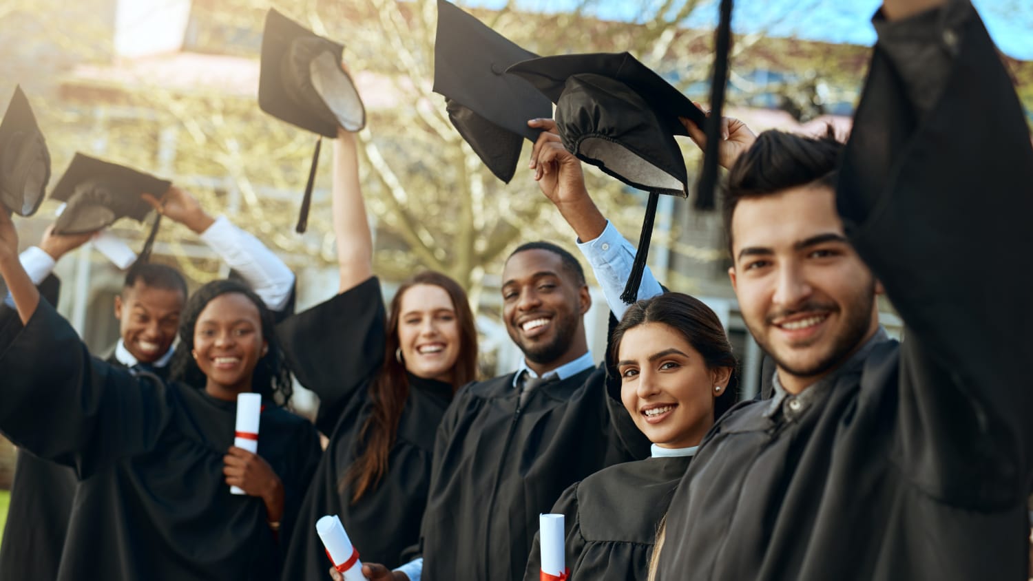 Scholarships for College Students: Step-by-Step Guide 2025