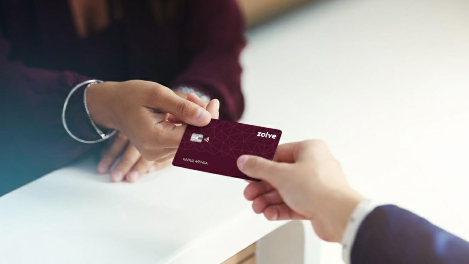 How to Get a Credit Card for the First Time as a Student